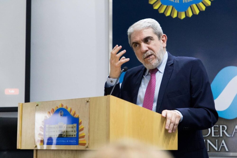 Aníbal Fernández le respondió a Cristina por sus críticas a la gestión ...